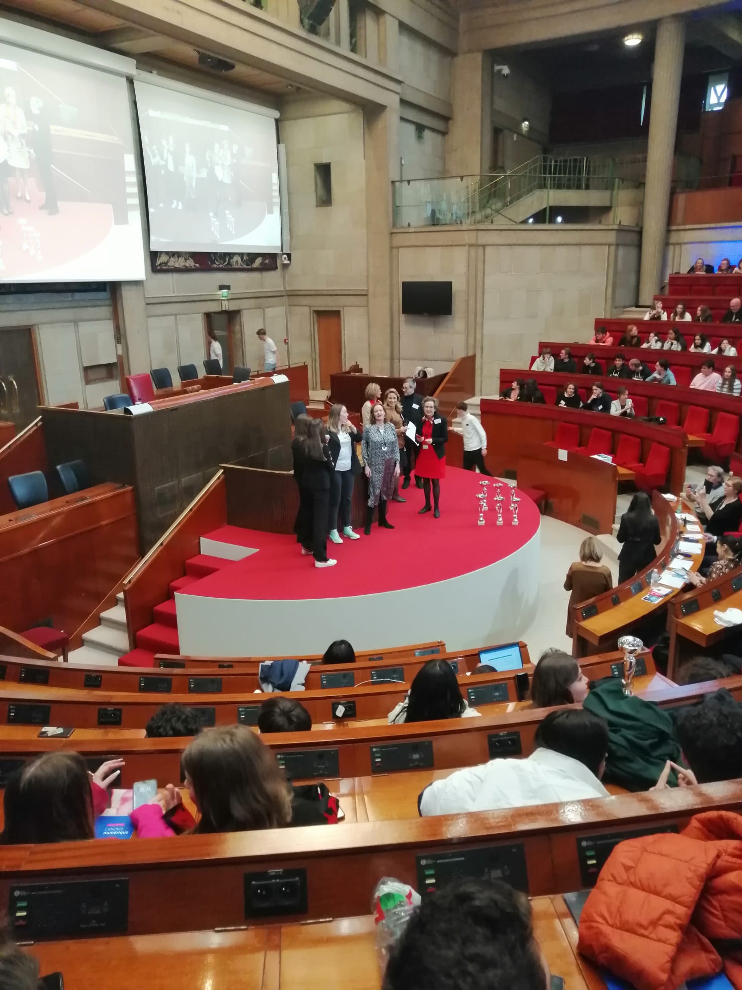 Les élèves de DGEMC du lycée du Granier remportent la Coupe des élèves citoyens | Économie et ...